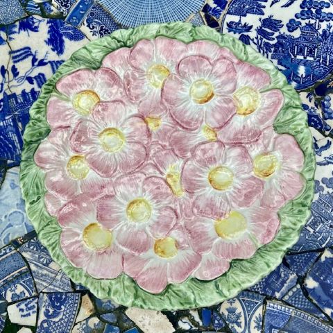 Italian Majolica Flower Plate – Nyary ES